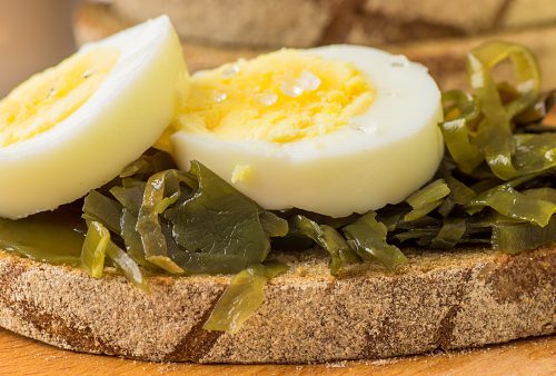 Iodine deficiency role in goiters, hypothyroidism and pregnancy-related ...