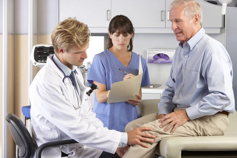 Pain behind knee: Common causes, symptoms, and treatment
